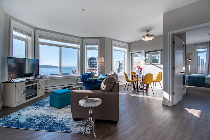 Stunning Waterview Condo In The Heart Of Seattle! - Seattle, WA