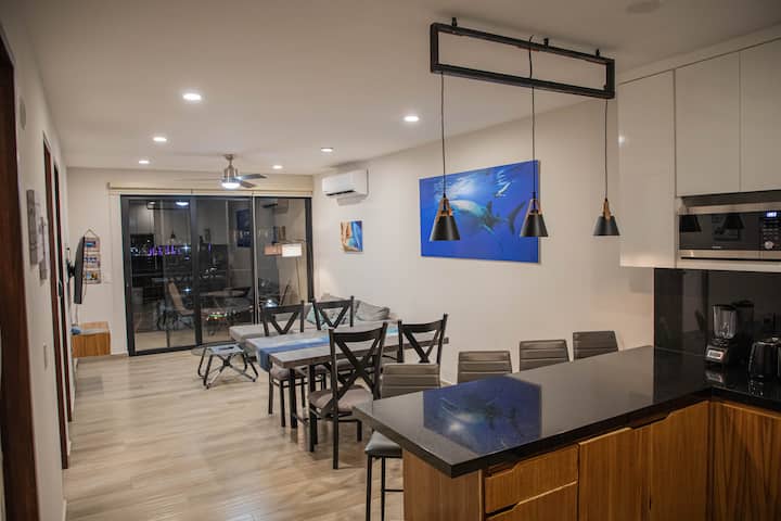 Modern Condo W/rooftop Pool & Balcony - Cabo San Lucas