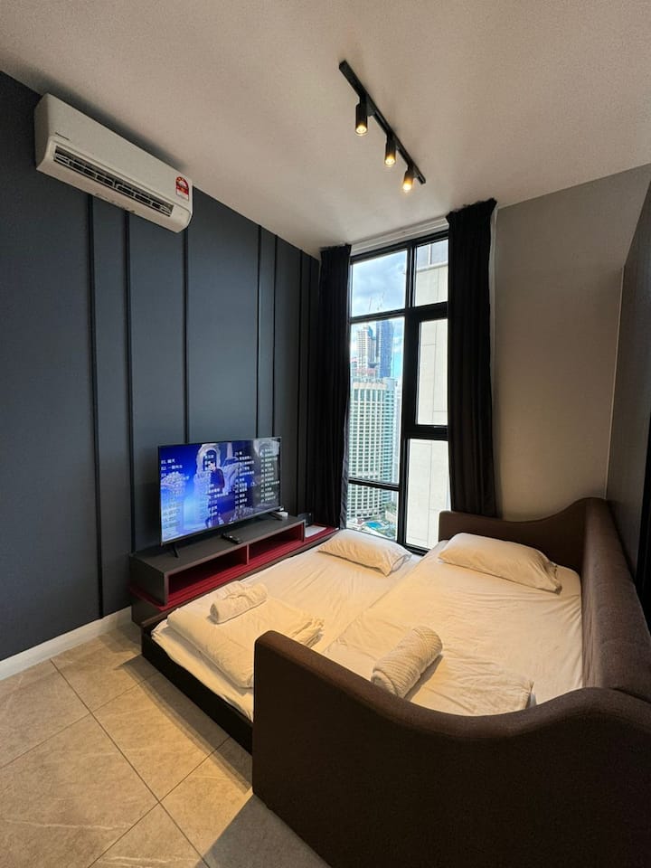 Famous Axon Bukit Bintang 1 To 6 Pax - Klcc Trx - Kuala Lumpur