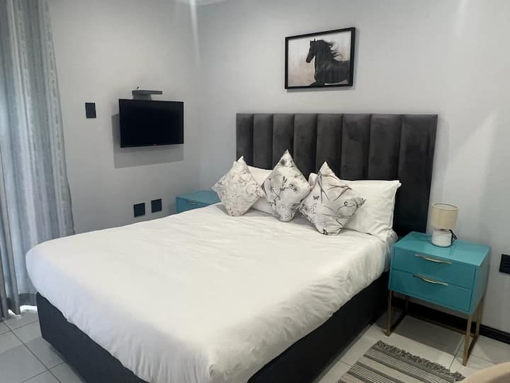 The Cave Cottage 2 - Midrand