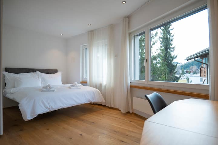 Laax's Pinnacle: Studios, Alpine Opulence Awaits! - Laax