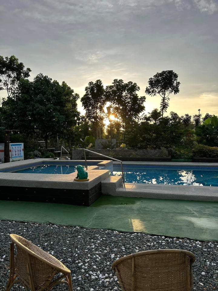 J&s Nature Resort - Batangas