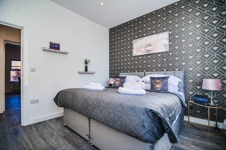 1 Bed Self-catering Apt Sleeps 4 (Apartment 2) - York