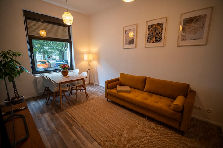 Rr | Spacious Apt_1-70 M²| Parking | Central - Magdeburg
