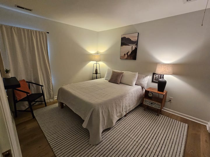 Calming Bedroom With Queen Bed - North Charleston, SC