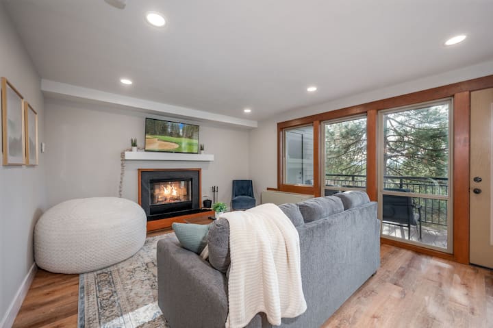 Easy Access To Bend+bachelor | Hot Tub | Pets Ok - Bend, OR