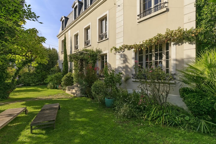 Maison Avec Jardin, Stade Yves-du-manoir à 1 Km - Colombes