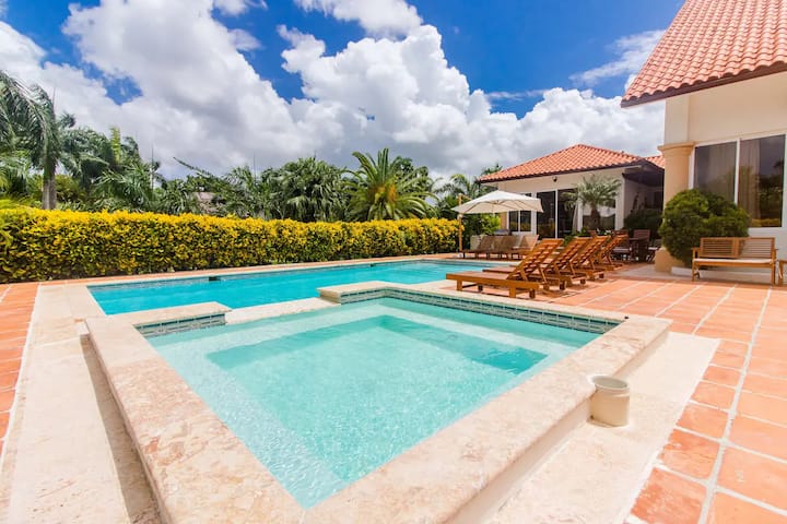 Large Villa Antigua In Casa De Campo - La Romana