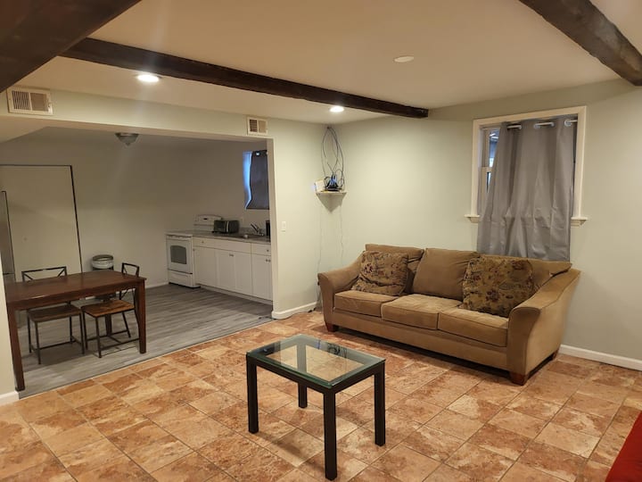 Nice Leesburg 4br Duplex - Leesburg, VA