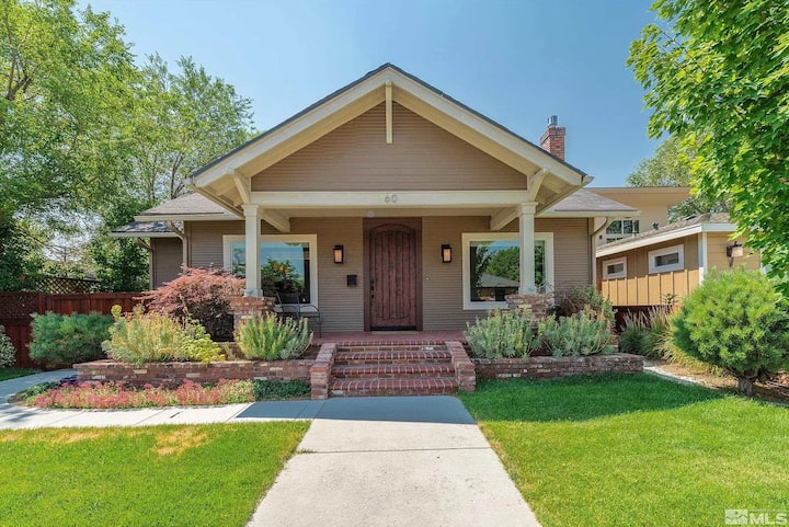 Luxury 3bd/2ba/4tvs/sleeps11 - Reno, NV