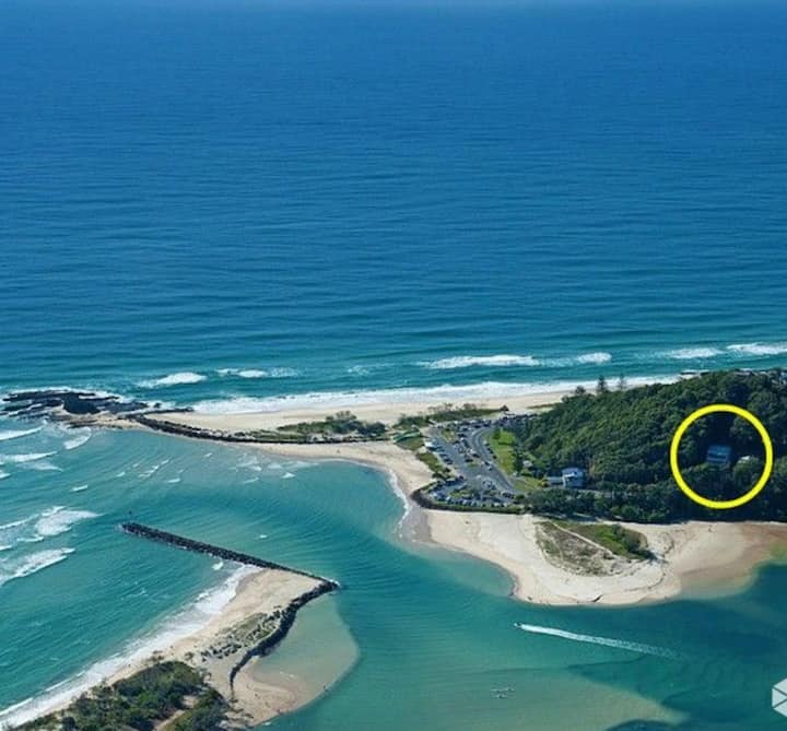 Oceanside Villa - Forest Meets Sea - Coolangatta