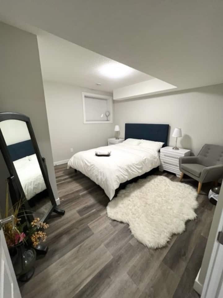 Charming And Cozy Basement - 卡加利