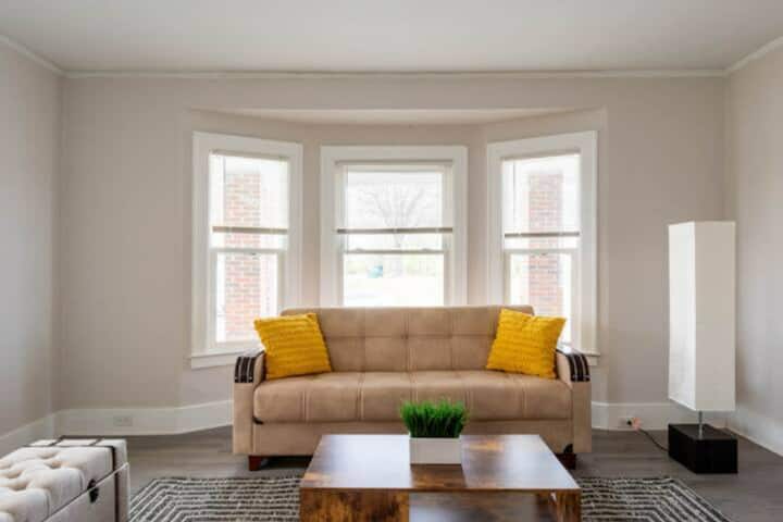 3bd Spacious Apt W/free Parking! - Detroit, MI