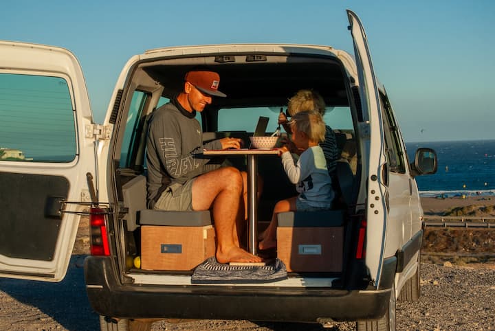 Flexibler Camper Für Reisen Und ÜBernachten - Costa Adeje