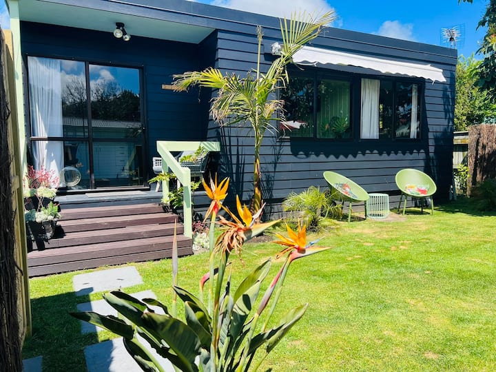 Welcome To The Palms.! - Whanganui
