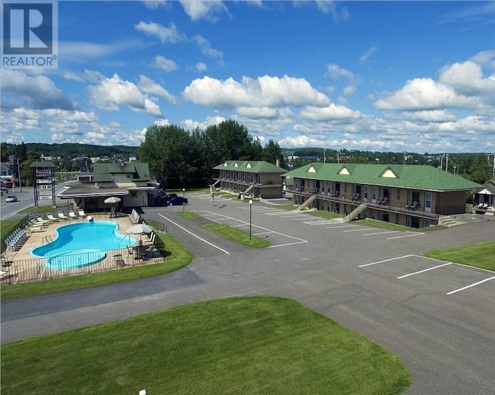 Hotel With Long History - Grand Falls