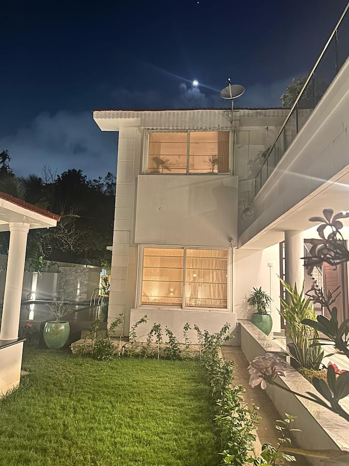 Villa Ithaka By Youkoso - Luxury At Ecr Chennai - Chennai