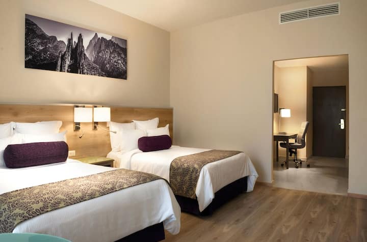 Hotel Krystal Monterrey - 