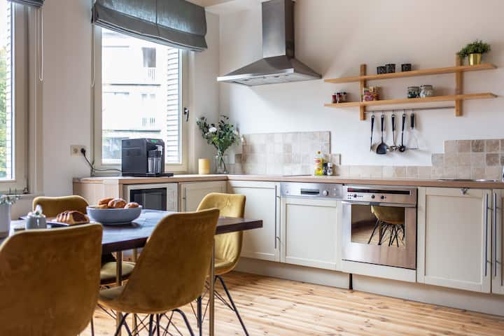 Cozy 3br Home Near Meir In Antwerp City Centre - Anvers