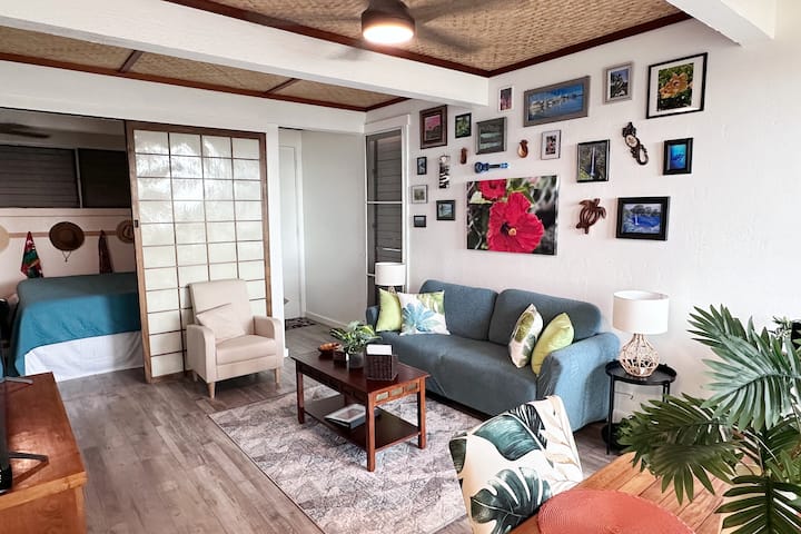 Gorgeous Condo Walking Distance To The Beach! - Kailua-Kona, HI