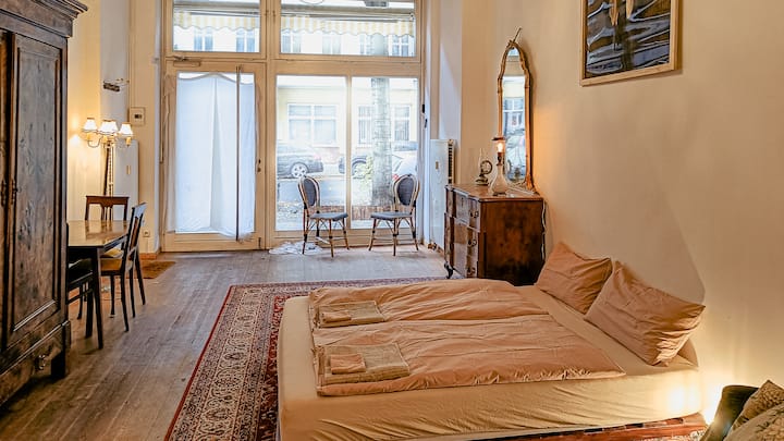 Huge-elegant-arty 5 Beds Flat In Schöneberg - Berlin