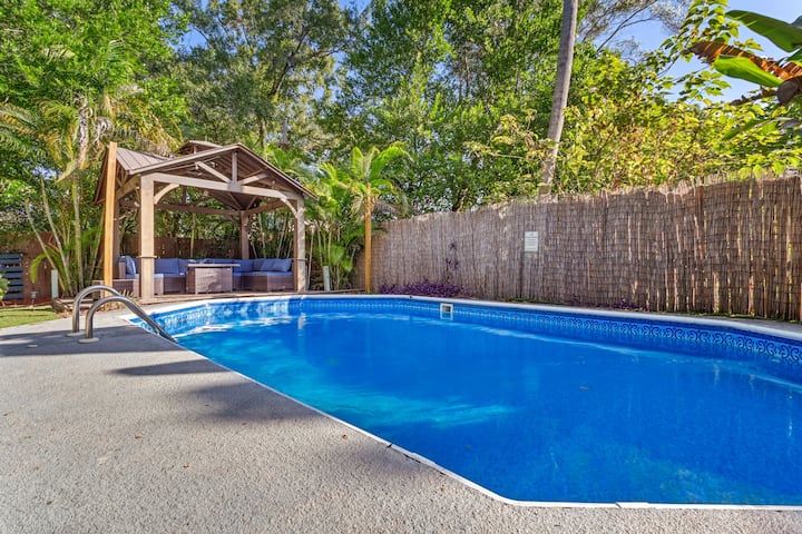 New! City Oasis - Pool, Sunroom, Arcade Games - Aéroport de Tampa (TPA)