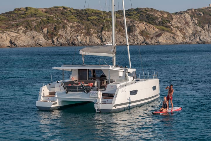 Barca Per Uscite E Per Dormire - San Vincenzo