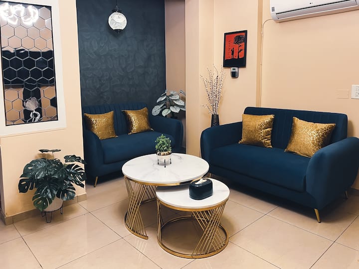 Luxurious 2bhk With Office, Library & Bar - Noida