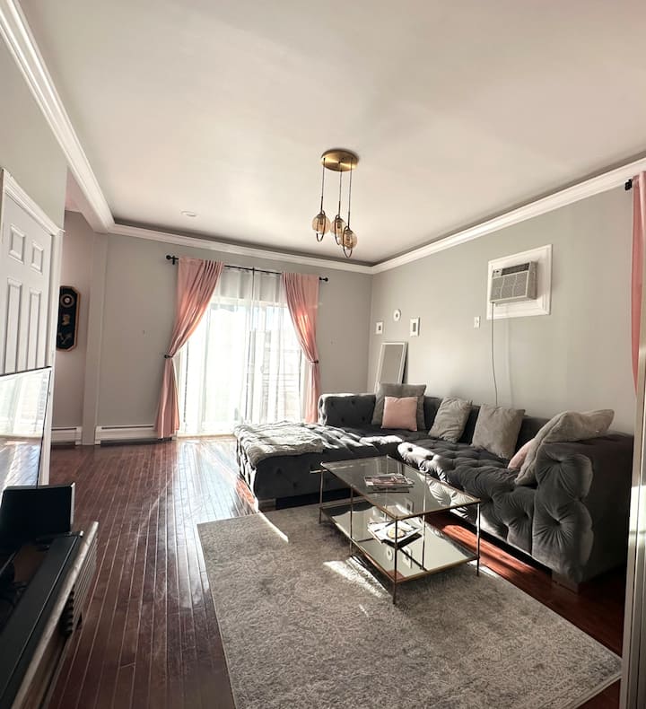 2nd Fl 3 Bedroom Apt 15-20min Away To Times Square - Queens