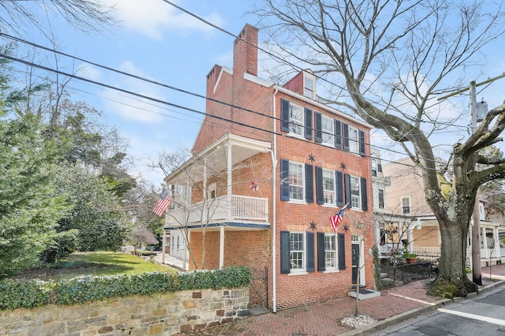 Grand & Fab! 1830s 6 Bedroom In Downtown Annapolis - Annapolis, MD