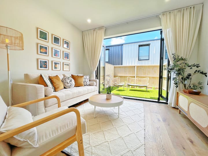 Rare Retreat Stylish 2br Townhouse Vs Ac & Parking - Auckland