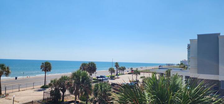 Amazing Top Floor Ocean View! - Galveston Island, TX