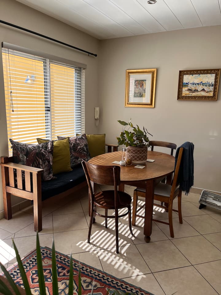 Spacious Bedroom With Mountain Views. - Windhoek
