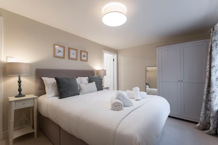 Cosy Peaceful Self Contained Home In Montpellier - Cheltenham