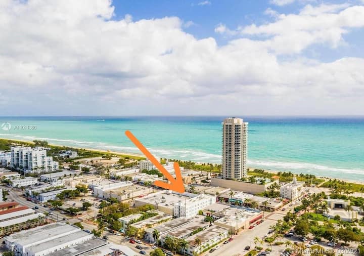 1 Bedroom 2 Blocks From The Ocean On Collins Ave - Miami Beach