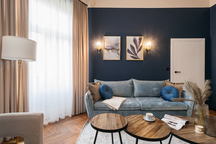 Spacious 3-bedroom Flat In Central Krakow - Krakow