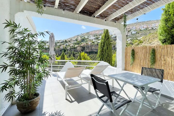 Beautiful Bungalow With Sunny Terrace - Benitachell