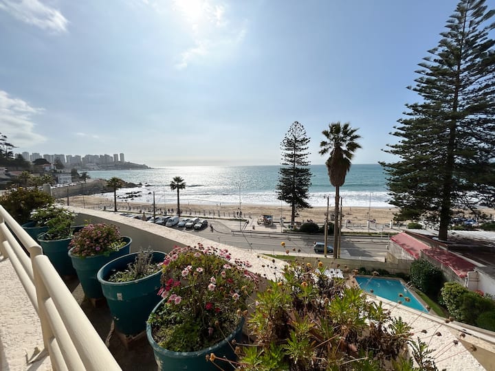 Stylish Beachfront Apartment - Concón