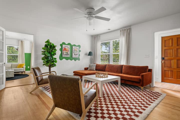 Cozy One Bedroom-terrace Walks To Live Music - Charleston, SC