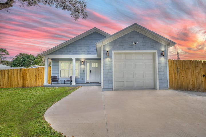 Brand New! Modern Oasis,
Dulce Serenity - St. Augustine, FL