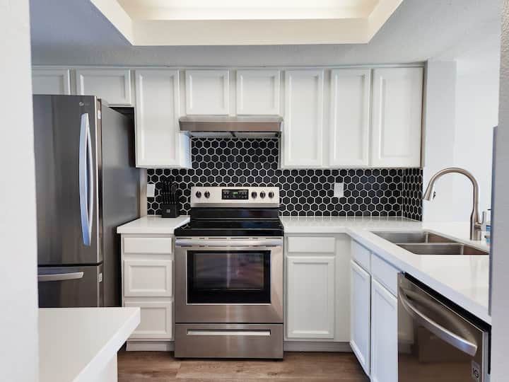Modern Smart Townhome W Garage - Moon Valley - Phoenix
