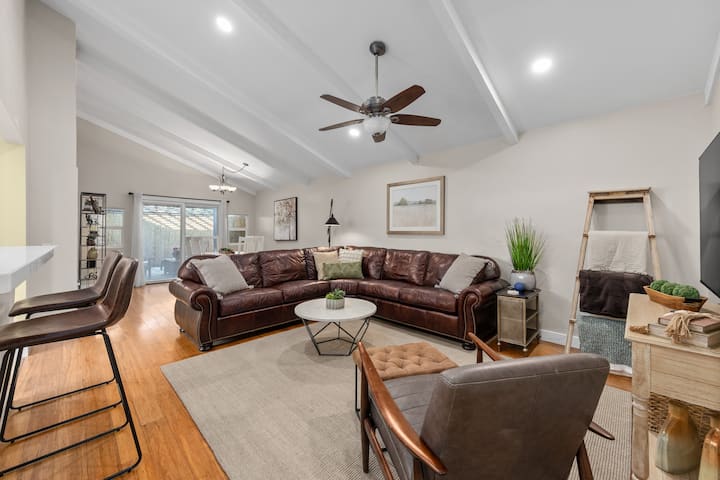 Remodeled Home Near Csub - 貝克斯菲爾德