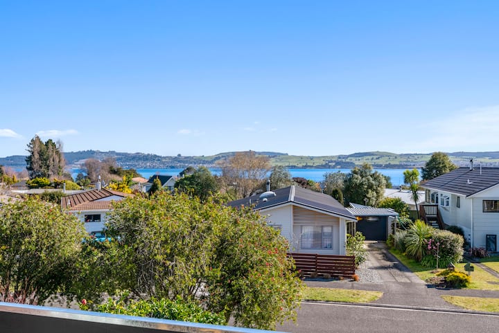Taupo's Big Nest - Taupō