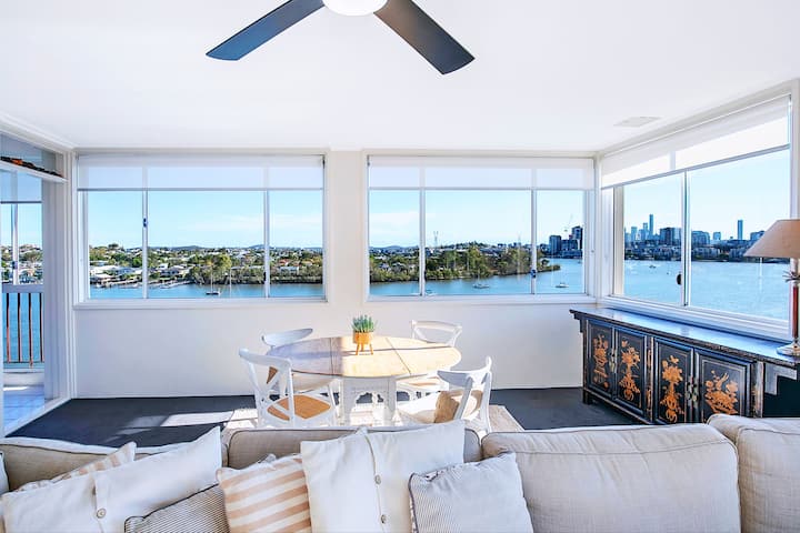 The Hillside At Hamilton—a Fresh Riverfront Abode - Windsor, Australia