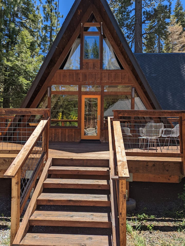 West Shore Chalet | Modern 3+bd 2.5ba 2100sf - Tahoe City, CA