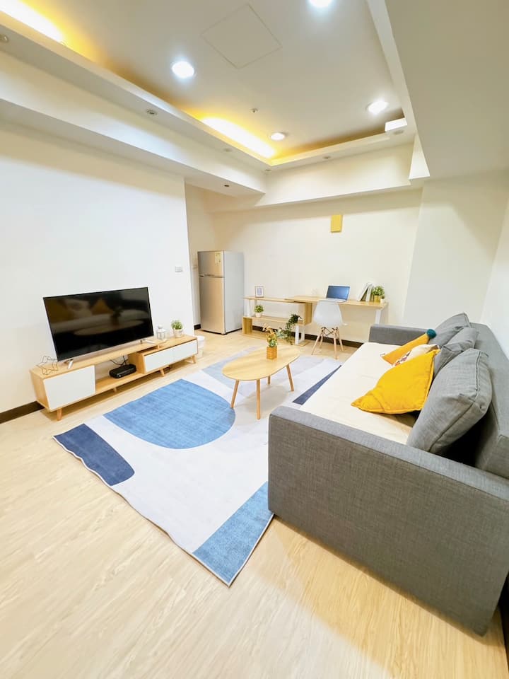 家庭親子民宿/ 嬰兒床/台北車站1分鐘 /京站百貨 4~6人兩房一廳/ 西門町5分鐘/直達桃園機場 - Taipei Railway Station