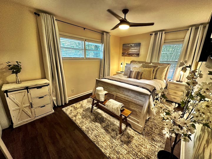 Stunning Home, Quiet Neighborhood Near Ft Benning - Columbus, GA