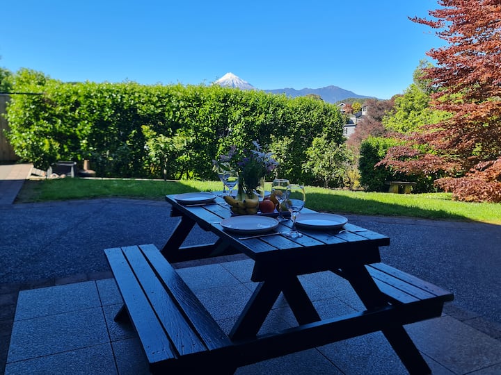Holiday Home With A View - New Plymouth