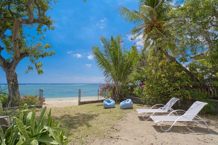 Private Luxury Seaside Villa With En-suite Rooms - Port Louis