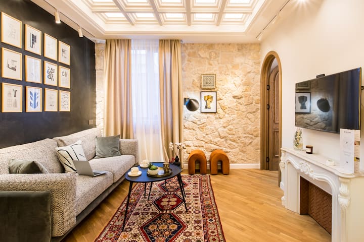 Design Award | New Build | Self Checkin & Netflix - Yerevan